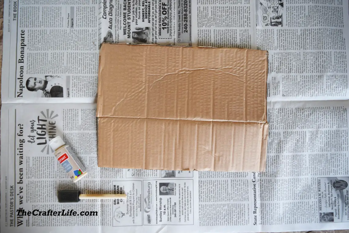 DIY Wrapping Paper Roll Broomstick – The Crafter Life