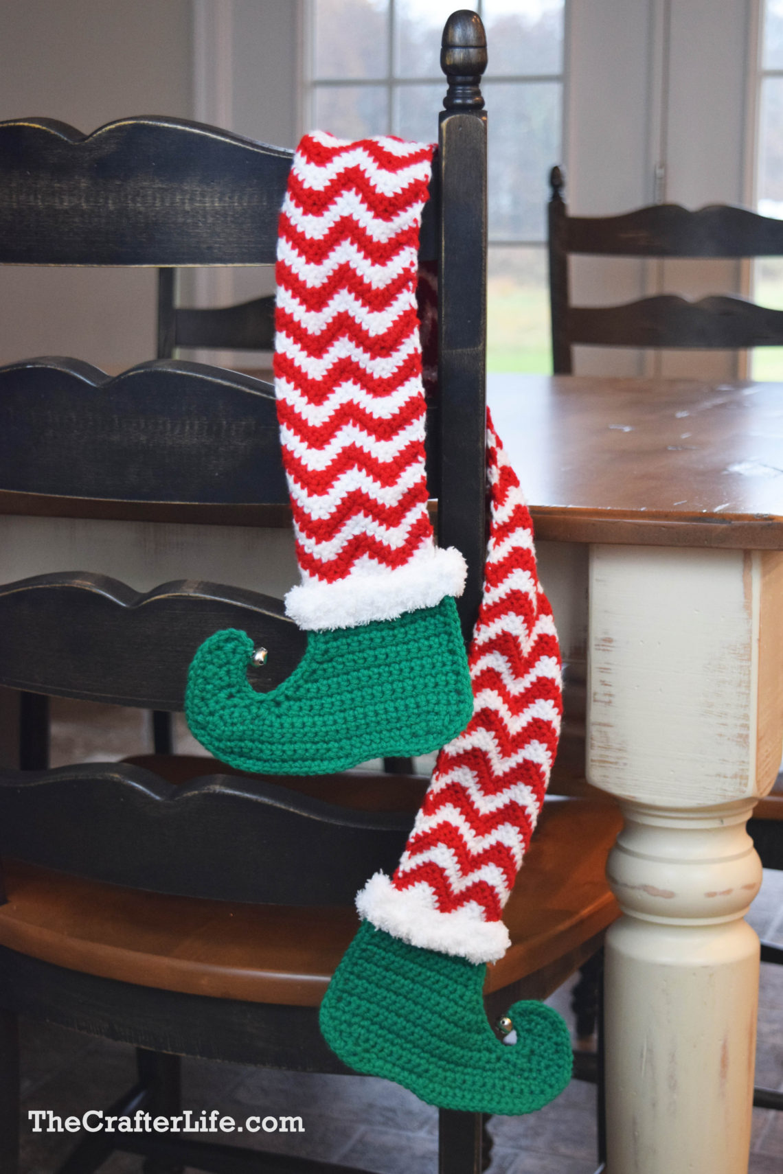 Jingle Bells Elf Scarf – The Crafter Life